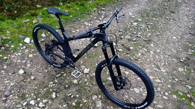 Commencal Meta HT AM 650B Race 2016 | Mountain Bike Reviews » Bikes ...