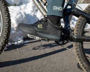 Pedaling Innovations Catalyst Pedals 2022 | Mountain Bike Reviews ...