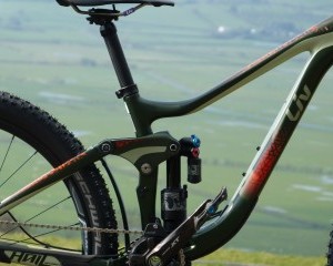 Liv Hail Advanced 2017 | Mountain Bike Reviews » Bikes » Enduro Bikes ...