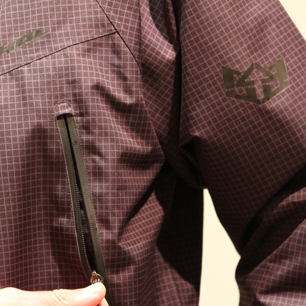 Royal Racing Matrix Jacket 2015 | Mountain Bike Reviews » Clothing ...