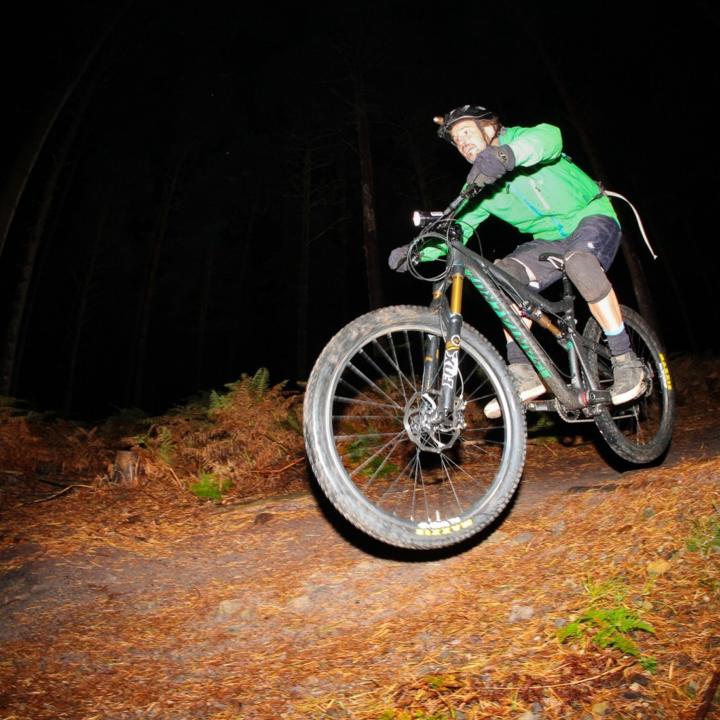 How to Night Riding | Mountain Bike Technique » Seasonal Riding | IMB ...