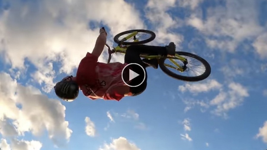 BUILDING MTB JUMPS AT HOME – GOPRO HOMEPRO CHALLENGE | IMB | Free ...