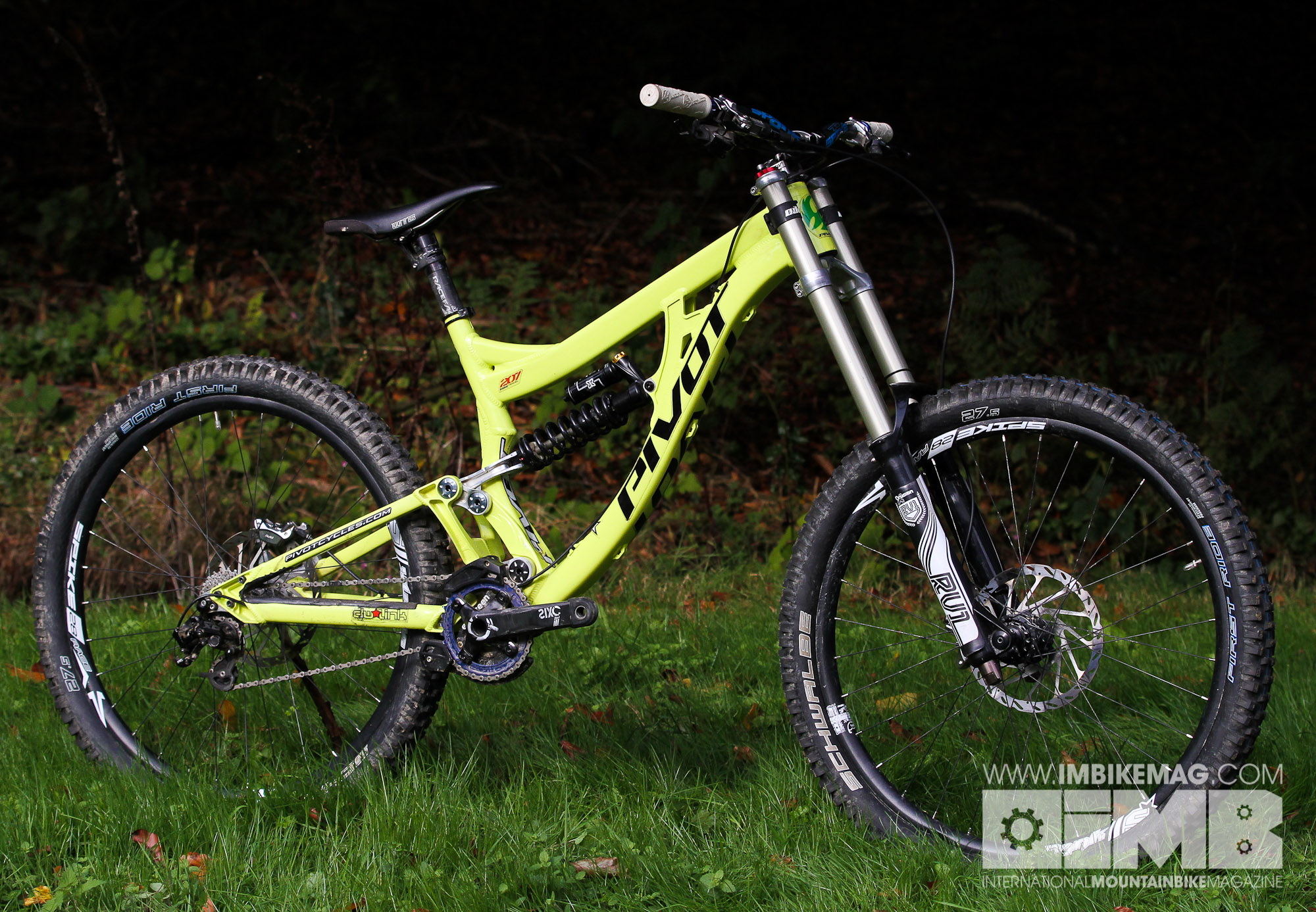 Bernard Kerr And The New Pivot DH Prototype | IMB | Free Mountain Bike ...