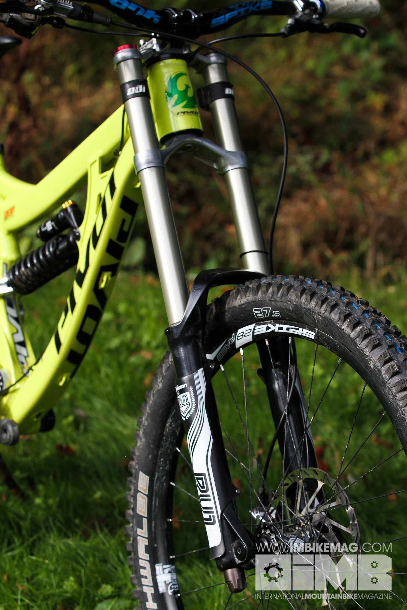 Bernard Kerr And The New Pivot DH Prototype | IMB | Free Mountain Bike ...