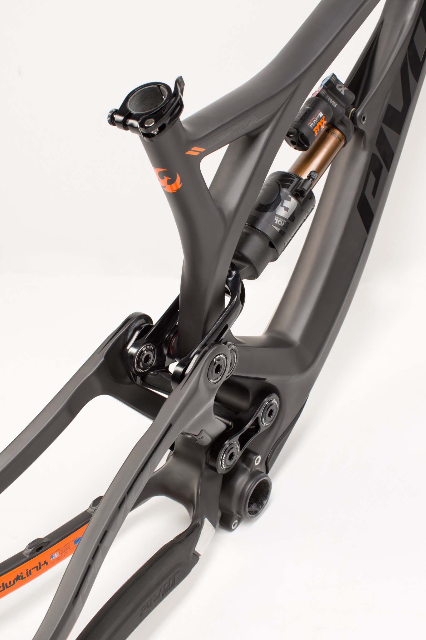 All New Pivot Phoenix DH Carbon | IMB | Free Mountain Bike Magazine Online